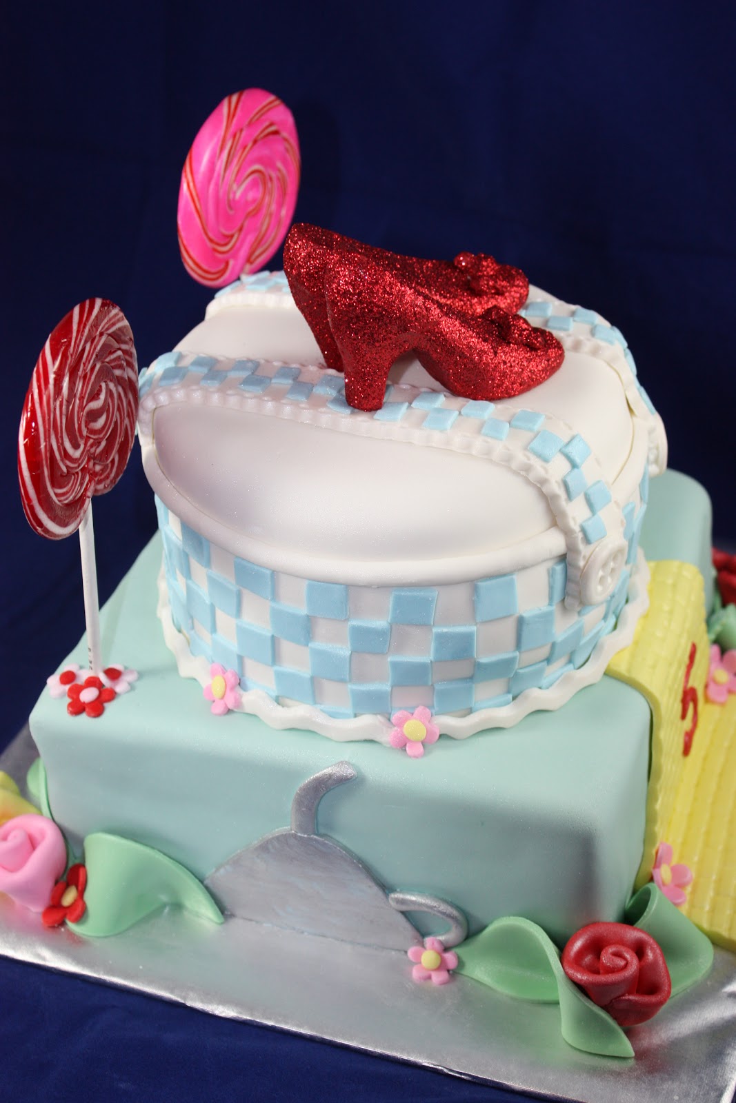 Sweet On You-Designer Cups & Cakes: Wizard of Oz Cake