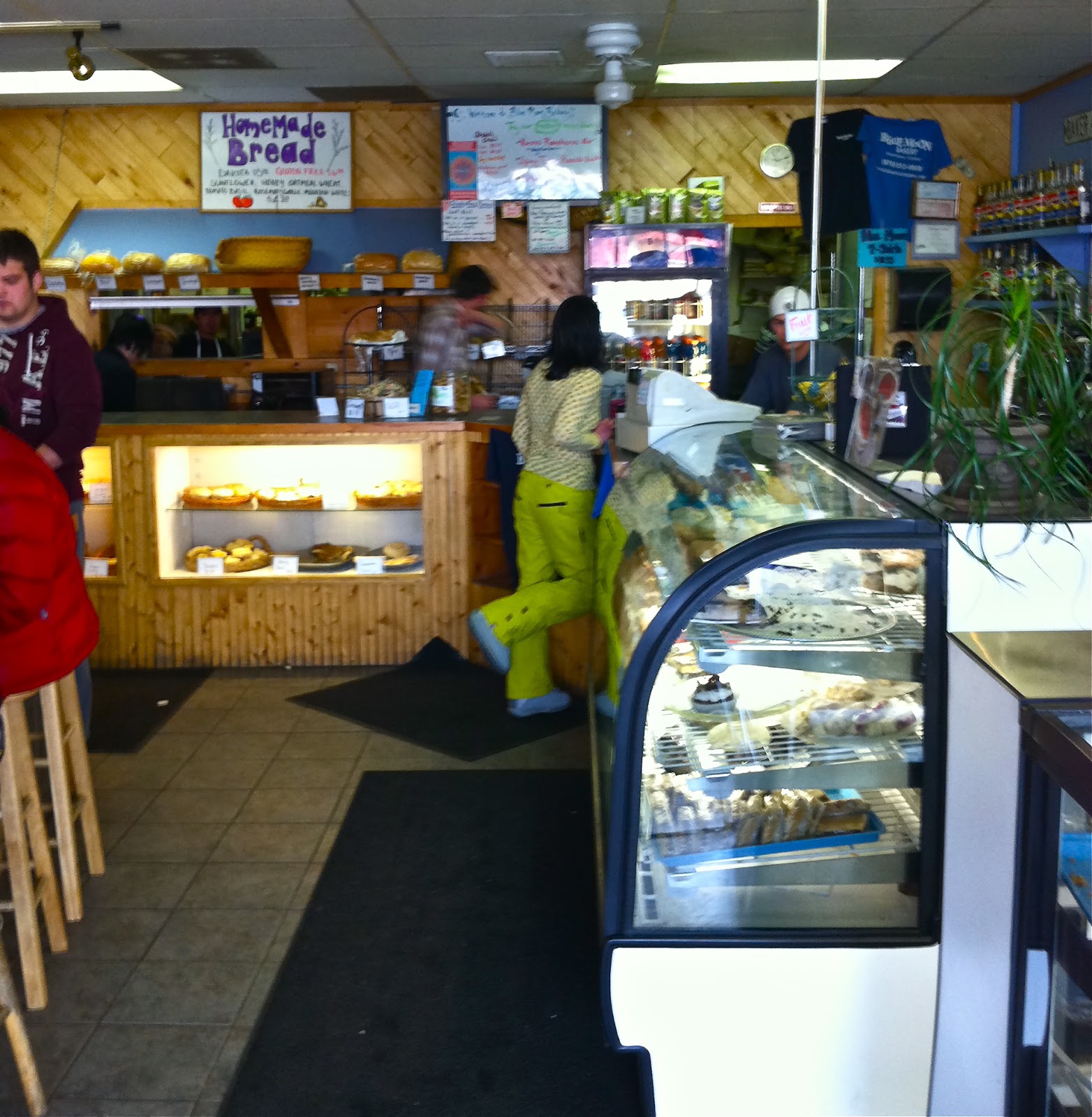 devour: Blue Moon Bakery