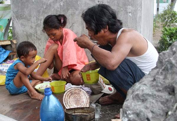 Tambayan ni Jondel: 55% pamilyang pilipino ang nagsabing "mahirap sila".