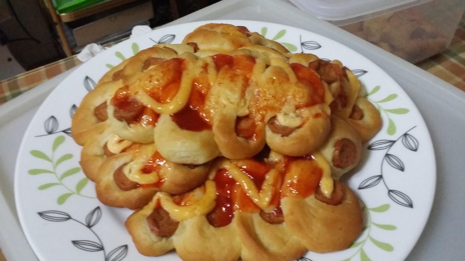 ZULFAZA LOVES COOKING: Roti sosej