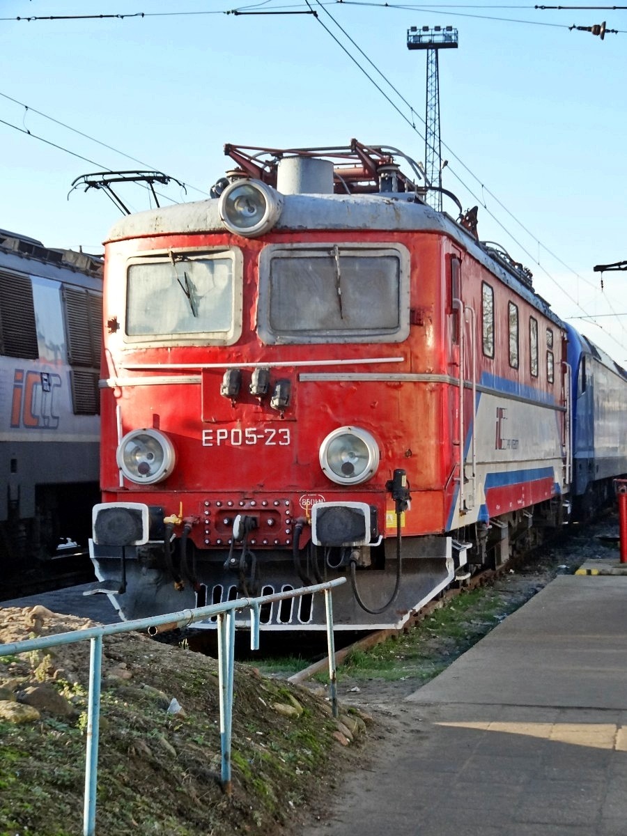 EP05-23. PKP Intercity nie ma pomysłu co zrobić z Cześkiem? | Torowy