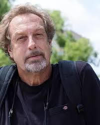 Essay Daily: Talk About the Essay: “Awesomeness will step into the room ...