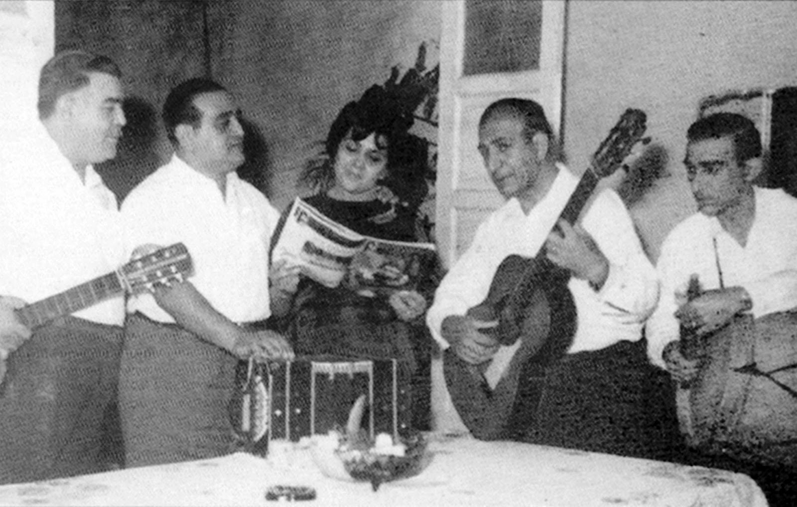 Folklore del NOA: LOS HERMANOS SIMÓN - HERMANOS SIMÓN - La despreciada ...