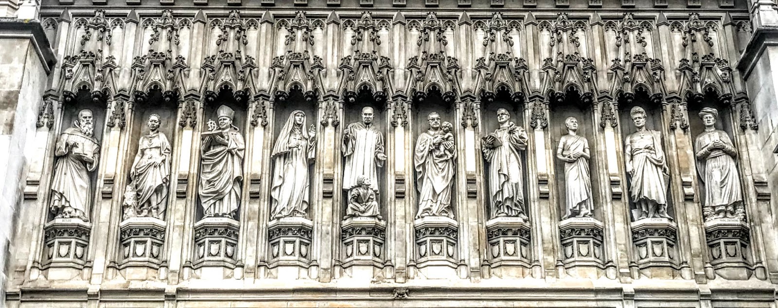 Patrick Comerford: Ten modern martyrs above the West Door of ...
