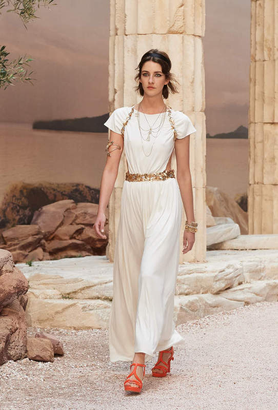 Chanel travels to Ancient Greece - Fashion & Art