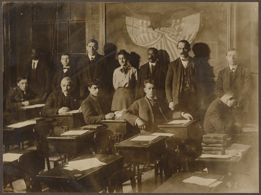 25 Rare Photos Show the Boston Public Schools in the Late 19th Century ...