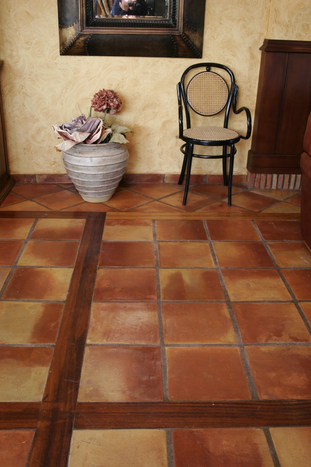 Suelos de terracotta. Diferentes estilos y ambientes.