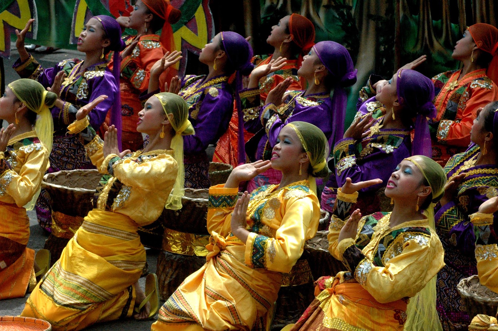 DUDE FOR FOOD: Side Views: Indak Indak sa Kadalanan, Davao's Annual ...