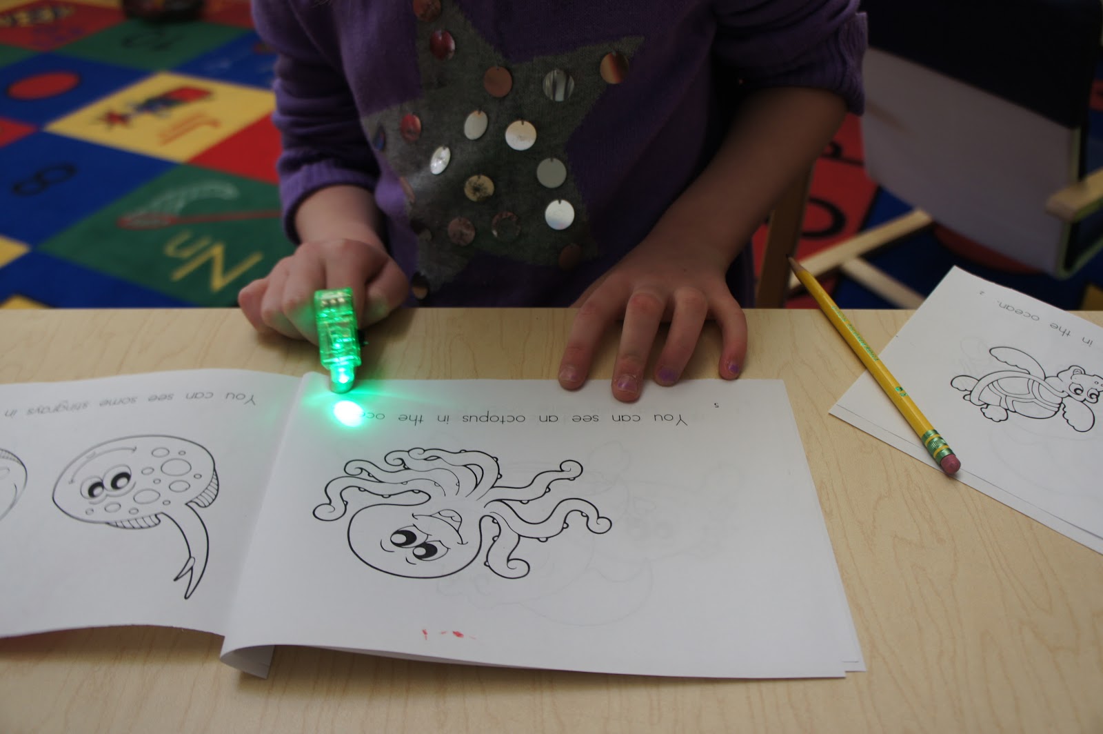 Kindergarten Kiosk: Laser Pointers at Guided Reading