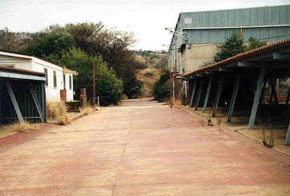 KVB NUUSBLAD: THE BOMB THAT NEVER COULD BE USED: SOUTH AFRICA`S NUCLEAR ...