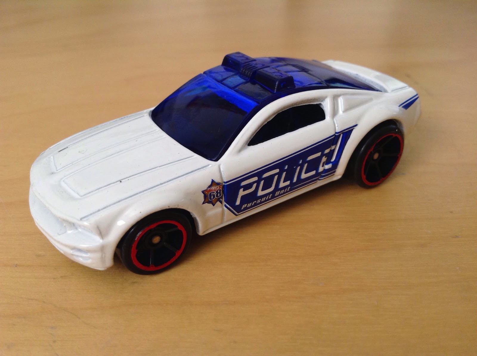 JULIAN'S HOT WHEELS BLOG: Police Pursuit 5-Pack