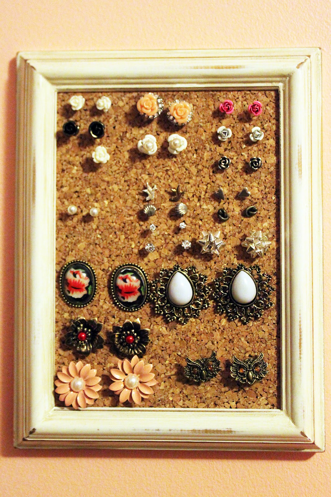 Rookie Crafter: Pretty Jewelry Displays