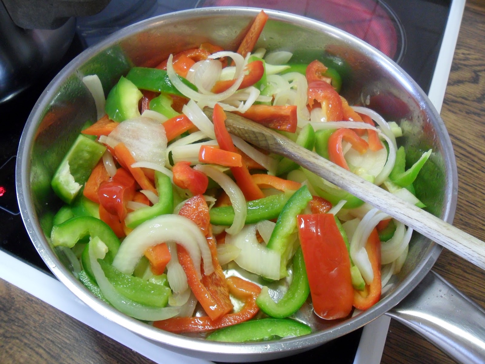 "Casa Tere": MACARRON RUSTICO CON ALBONDIGAS
