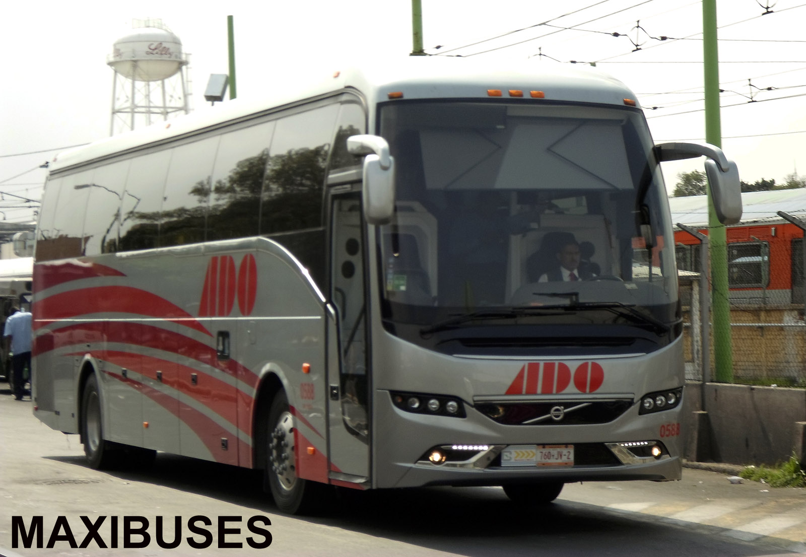 MAXIBUSES: agosto 2013