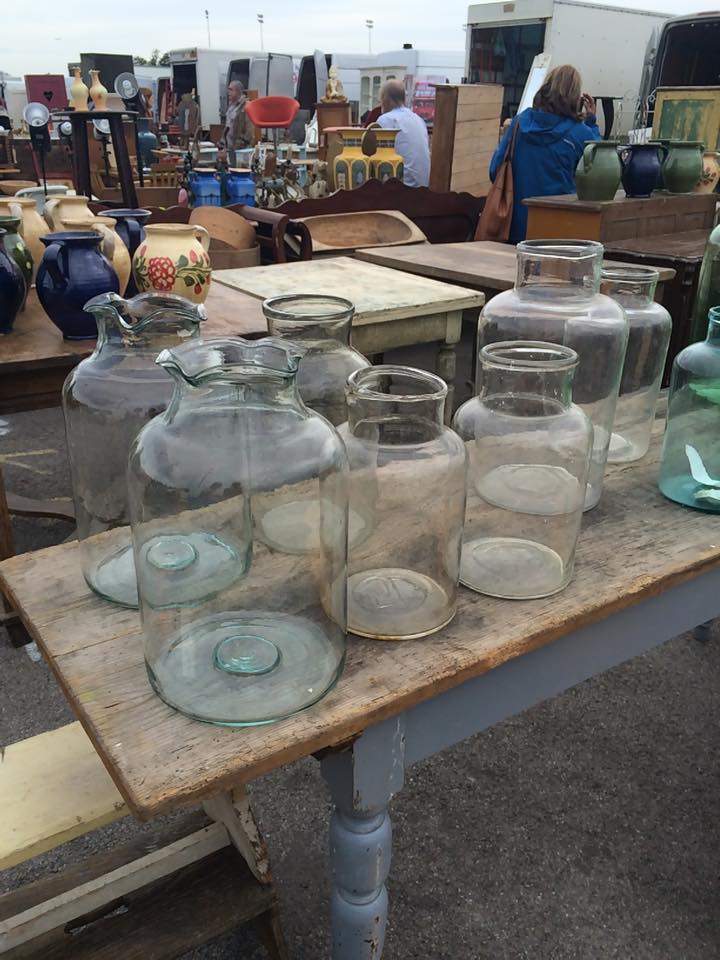 Sunbury Antiques Market at Kempton Racecourse {a recent visit} - Roses ...
