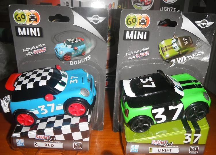 Madhouse Family Reviews: Go Mini Crew-zers HQ Playset review