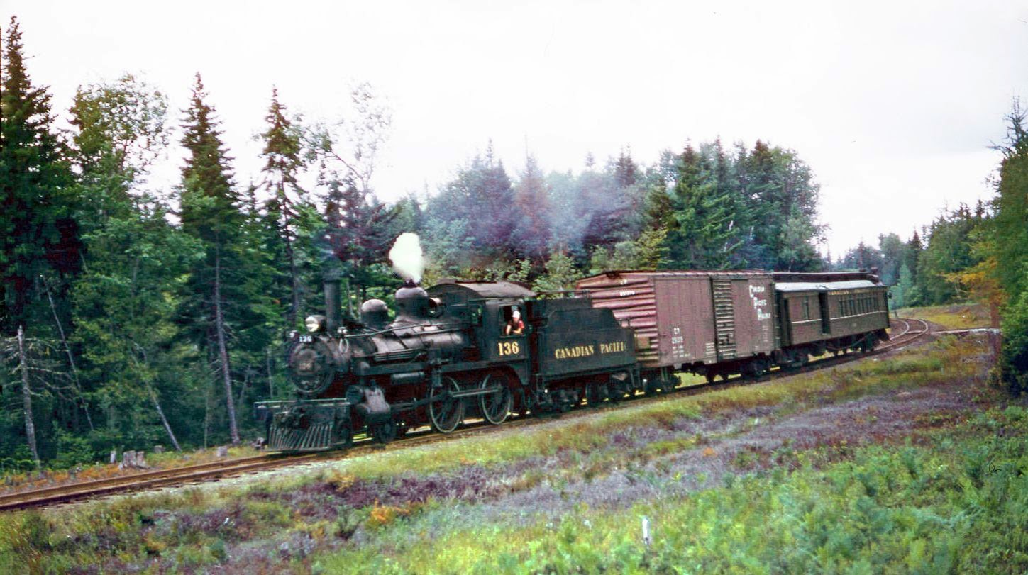transpress nz: Canadian Pacific 4-4-0 steam locomotive