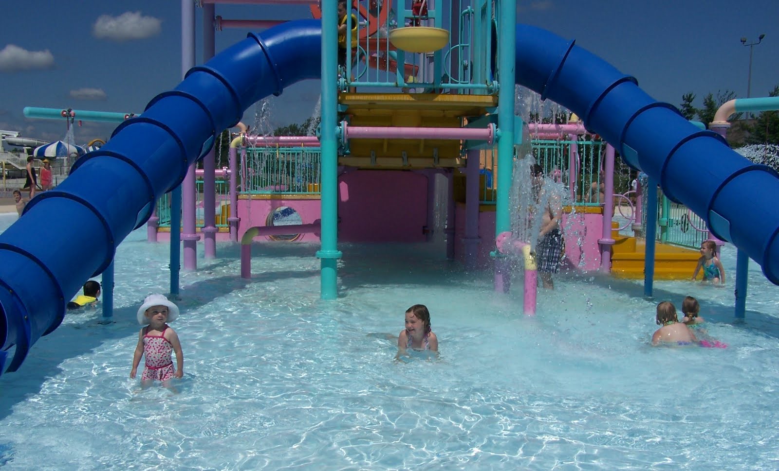 Life's Little Adventures with John, Lyn & Aubrey!: Red Oaks Waterpark