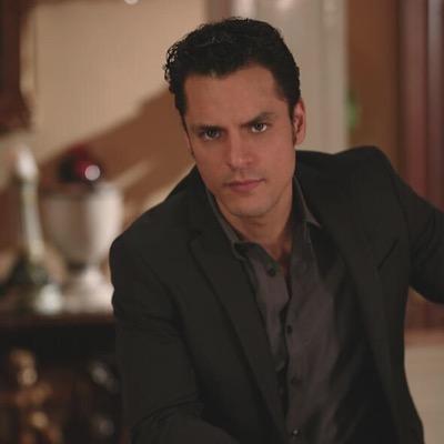 Mundo dos Famosos: Biografia de Mike Biaggio