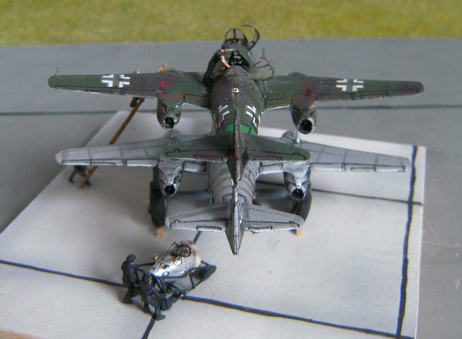 Happyscale-Modellbau: Messerschmitt Me 262 Mistel - REVELL 1/144