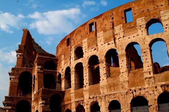 Viajes por el mundo, turismo internacional: El Coloseo de Roma