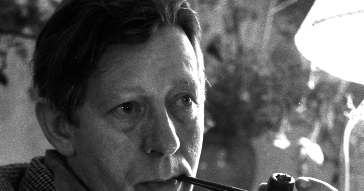 Famous Pipe Smokers: Laurie Lee