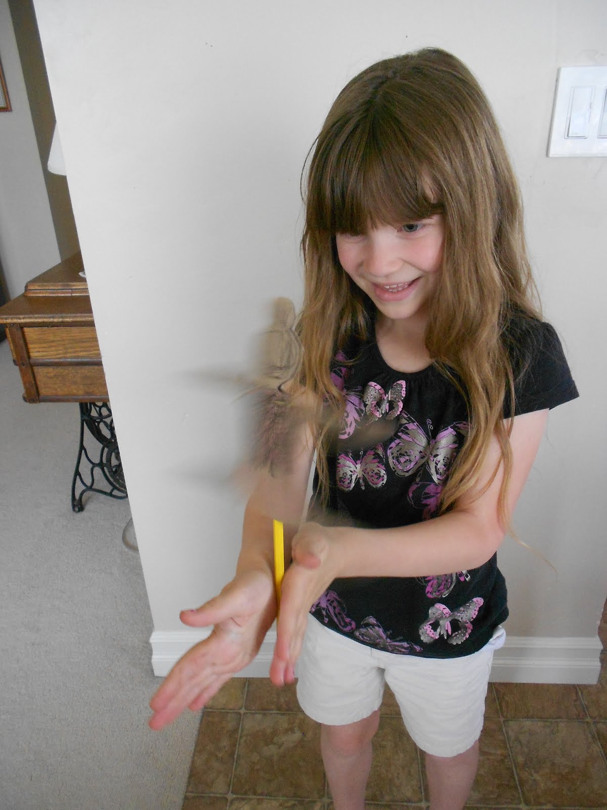 Almost Unschoolers: Ballerina Palm Puppet Craft