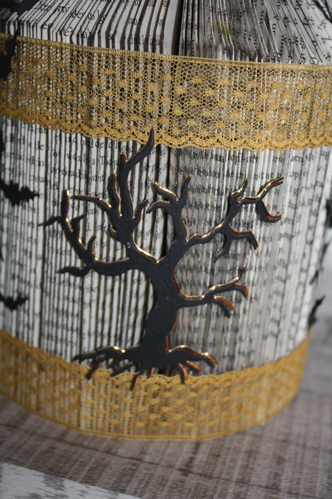All Things Pretty Craftee: Halloween Bird Cage
