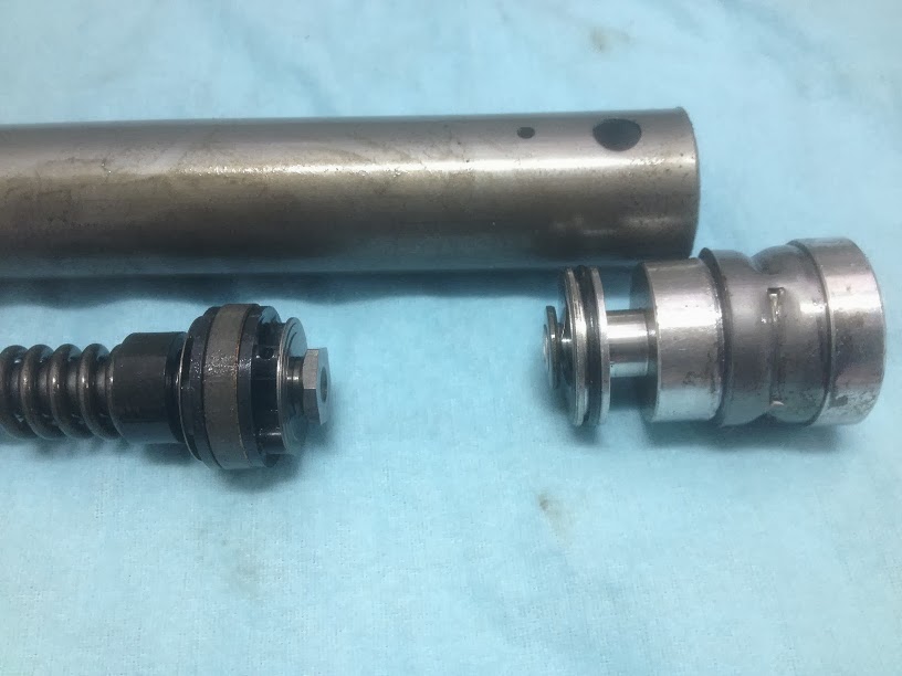 Brad The Bike Boy: Marzocchi 43mm fork design and impact of oil level ...