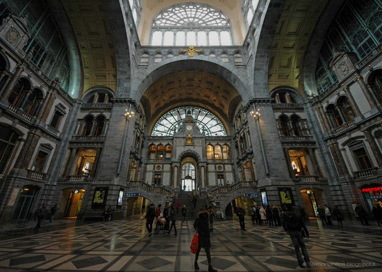 Anversa: capitale dei diamanti nonché città più alla moda del Belgio ...