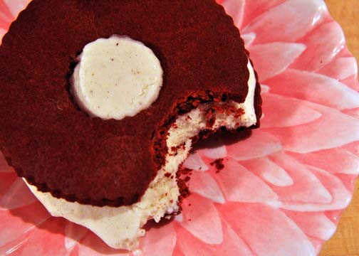 kerstie pederson: Red Velvet Cookie Cups & Ice Cream Sandwiches