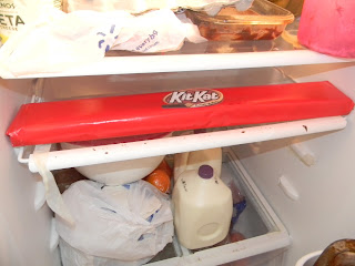 the perspective of a palindromic mind: How to Make a Giant Kit Kat Bar