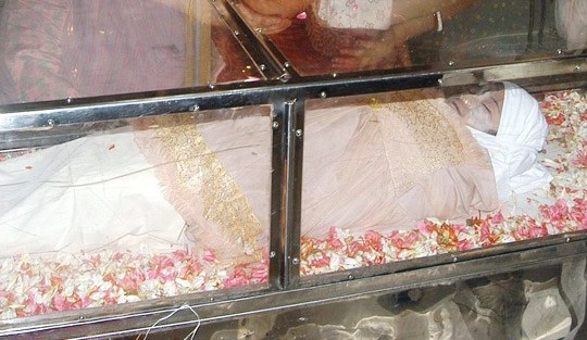 Actress To Be: K S Chitra’s Daughter Funeral Photos [EXCLUSIVE]