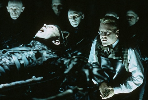 Movie Lovers Reviews: Dark City (1998) - Brooding Neo Noir Sci Fi