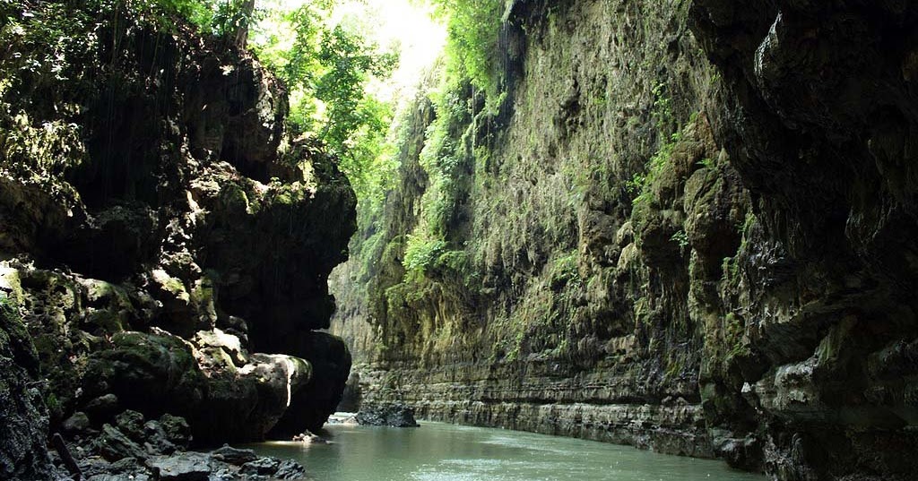 Java Island: Cukang Taneuh, Inexperienced Canyon Indonesia