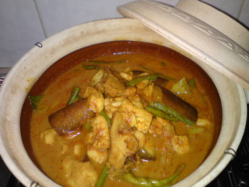 Cooking Pleasure: Kiam Hu Kut Gulai [Salted Fish Vegetable Curry]