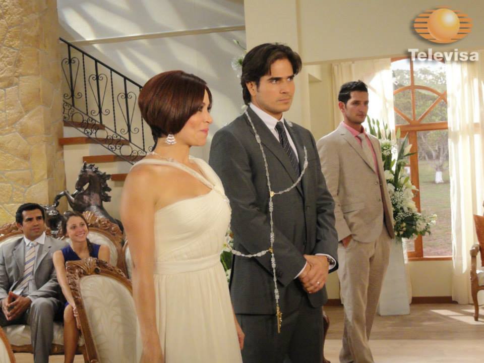 Telenovelas y Estrellas Fotos: Boda de Octavio y Simona en Corazon ...