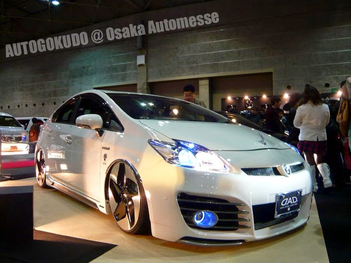 Story Of Car Modification in Worldwide.: TOYOTA PRIUS HYBRID MODIFIED