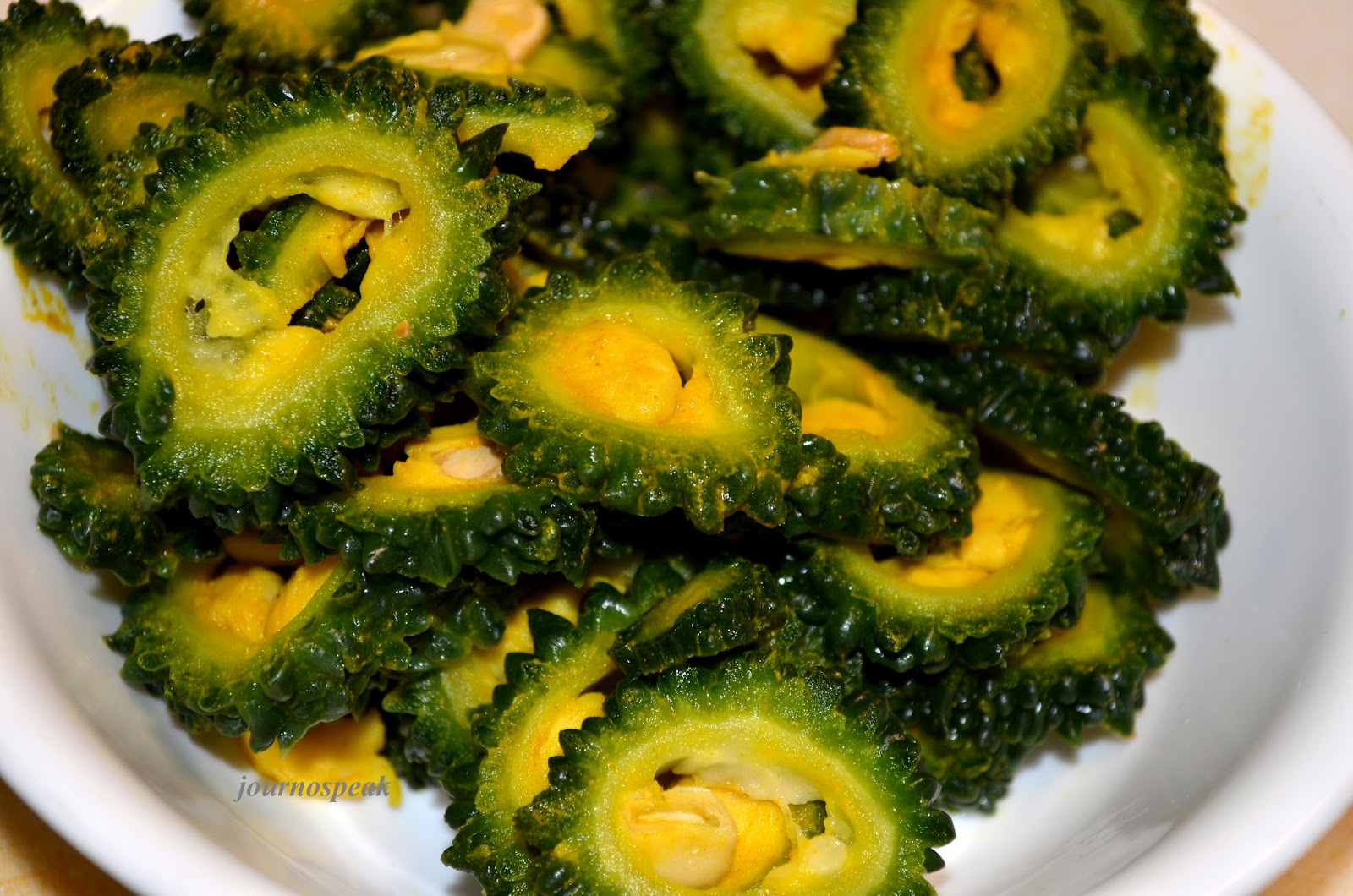 Uchhe Bhaja: Crispy Fried Bitter Gourd - JOURNOSPEAK