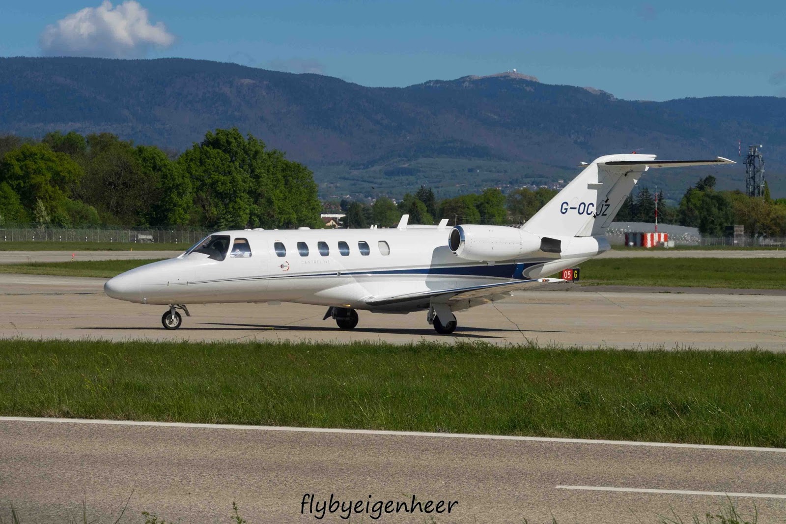 FLUGZEUGE Privatjets etc: G-OCJZ Cessna 525A CitationJet CJ2 C25A > CLF