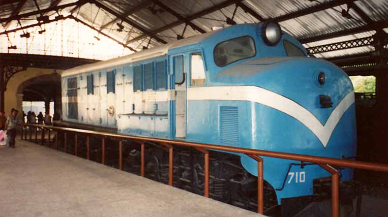 O Blog Ferroviário: Locomotivas Cab Units no Brasil - EE RFN