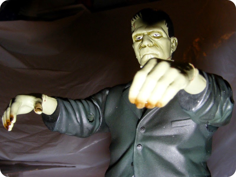 Misfit Robot Daydream: Universal Studios Monsters "Frankenstein's ...