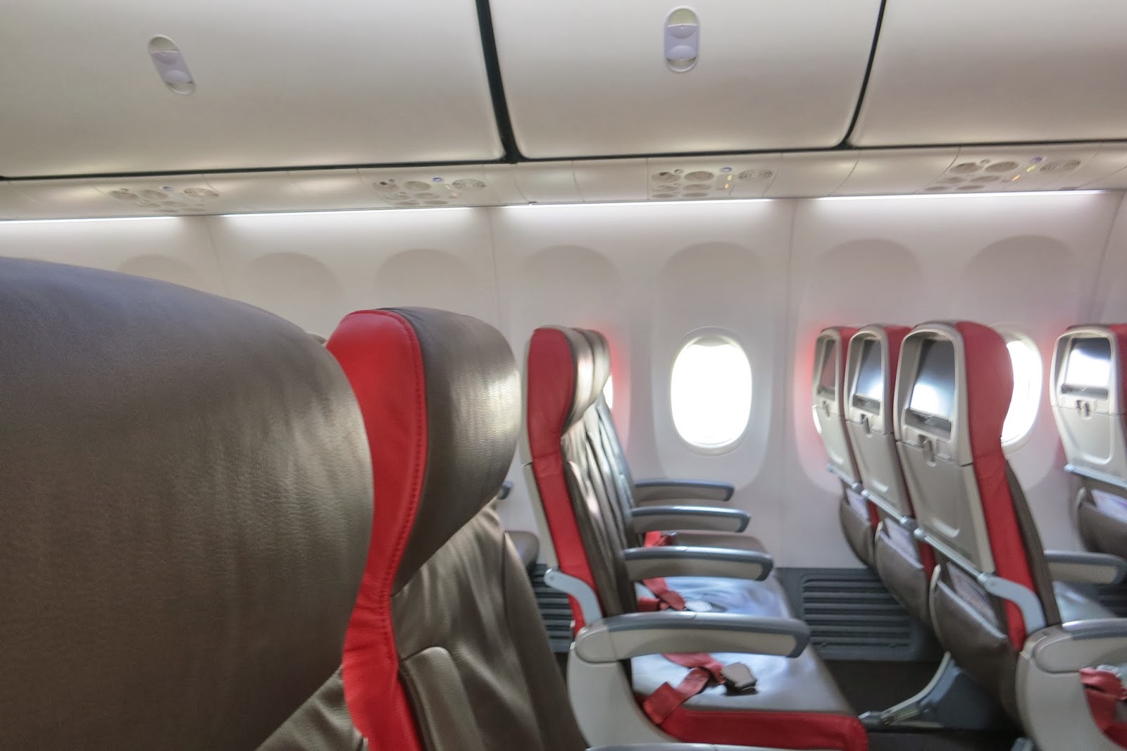 Charles Ryan's Flying Adventure: Discovering Malindo Air For The First ...