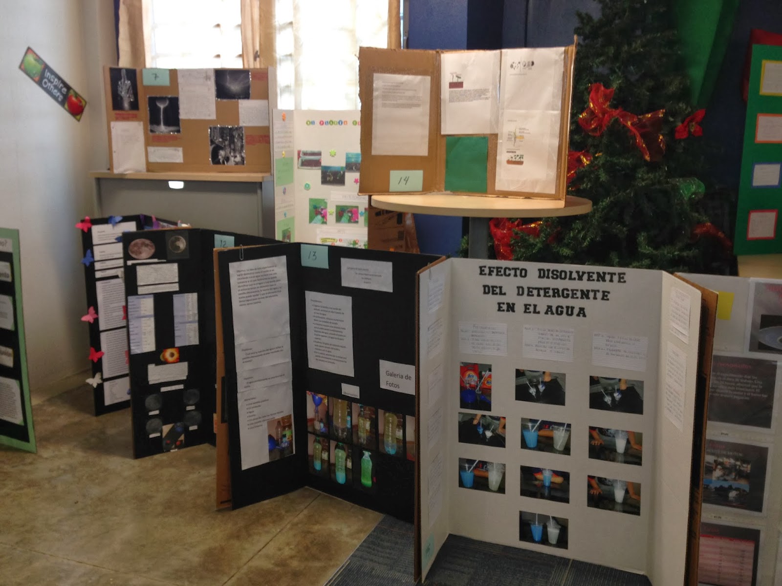Biblioteca de la Escuela Alfredo Dorrington: Exhibicion de Proyectos de ... Biblioteca de la Escuela Alfredo Dorrington: Exhibicion de Proyectos de ...