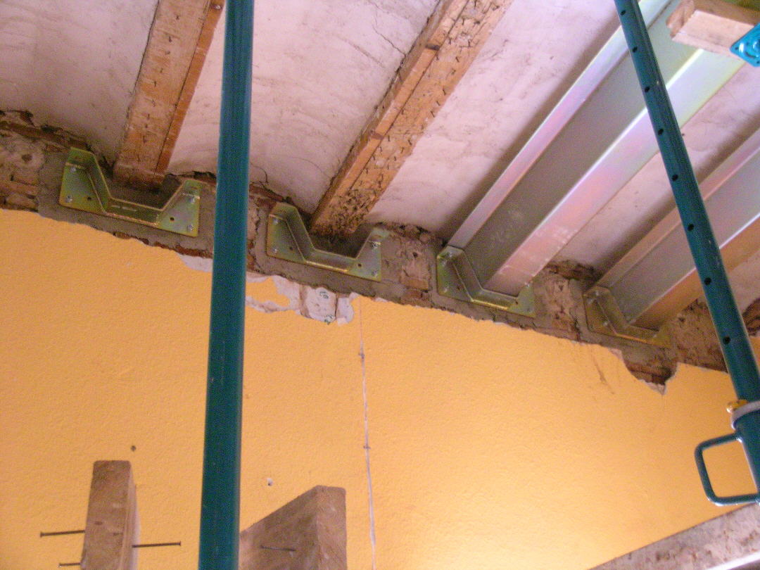 Bosco Hurtado, arquitecto: Refuerzo estructural. Refuerzo de forjado.