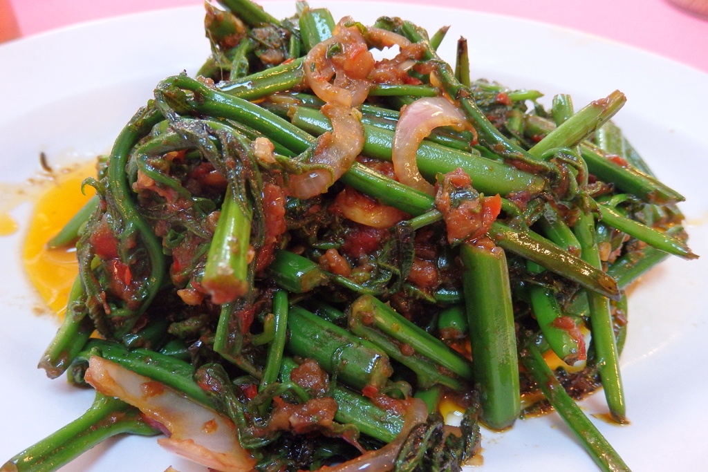 Painted Lips: Lala Chong Seafood Restaurant @ Kayu Ara Damansara