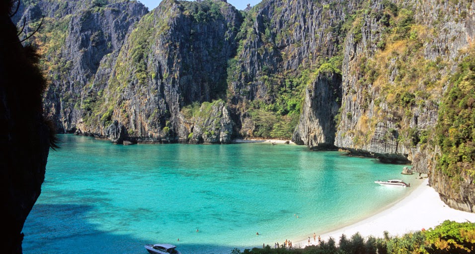 Beberapa Pantai Tercantik di Dunia - Wisata Terbaikmu