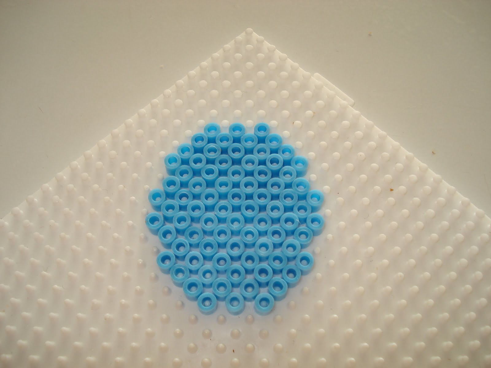 cupcake cutie: Stitching on Hama beads