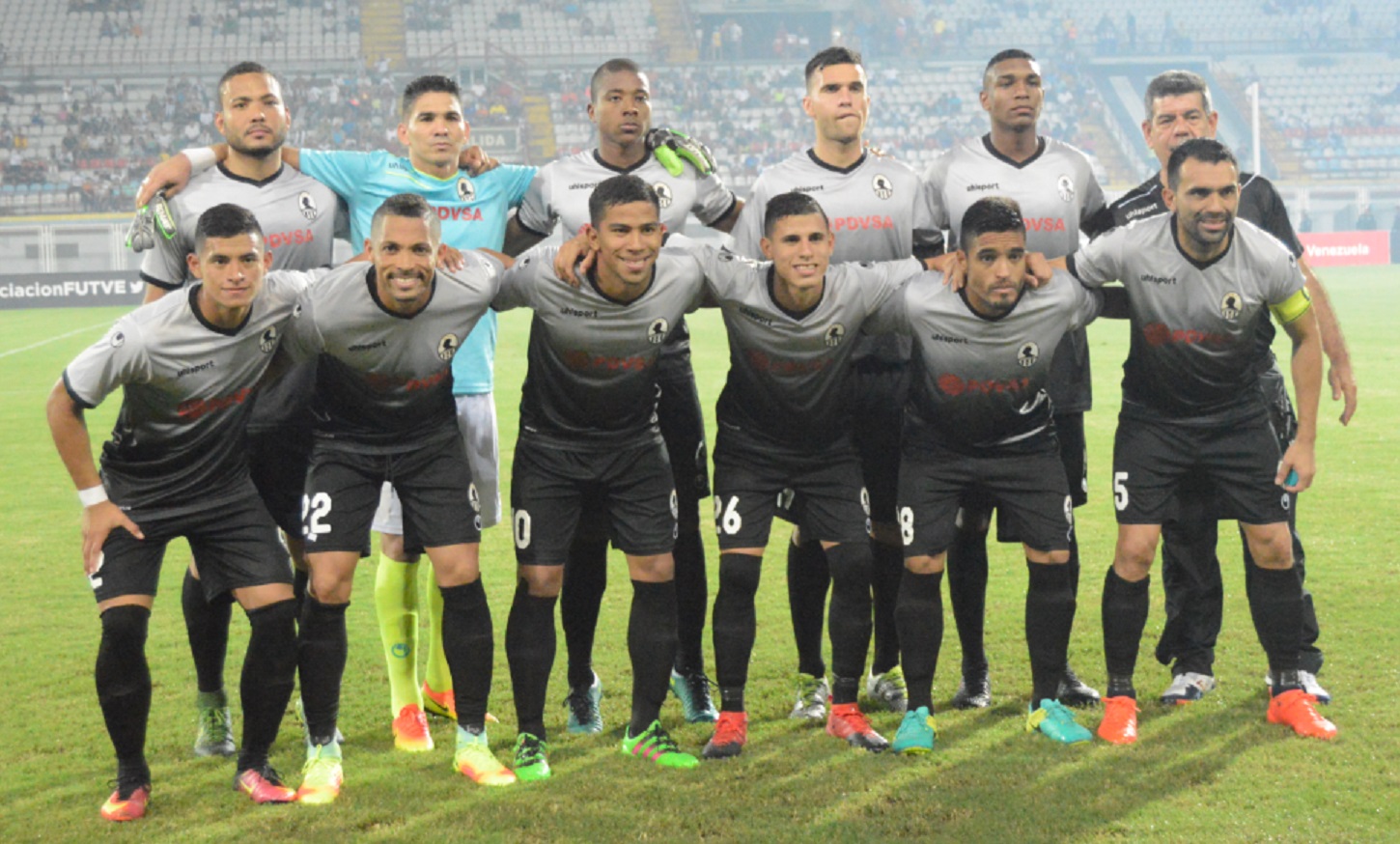 DOSSIER DE ZAMORA FC: ZAMORA FC LOGRA VALIOSO PUNTO ANTE DEPORTIVO LA ...