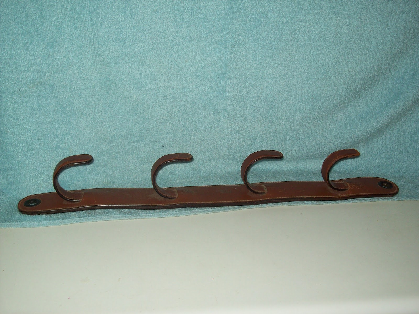 Diaries of a Collectaholic: VINTAGE LEATHER HOOK COAT HANGER